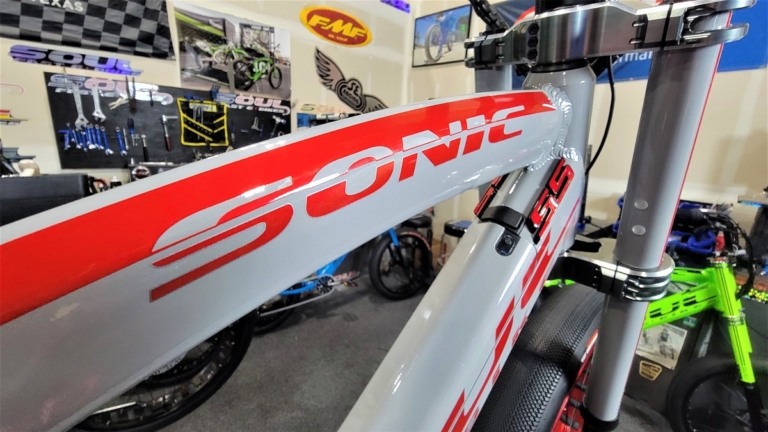 ‘CUDA SHARK GREY/RED 2025 – Soul E Bikes